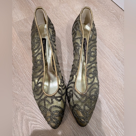 Walter Steiger | Shoes | Vintage Walter Steiger Gold Thread Shoes ...